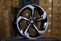 China Polished 22x10 Inch Wheels Custom 9.0-13J BENTAYGA S Forged Alloy Rims for sale