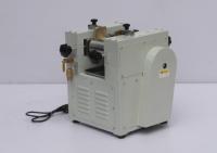 China Alloy Cylinder Laboratory Three-roll Grinding Mill with Roller Length 128mm for sale