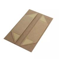 China Custom White Paperboard Luxury Magnetic Folding Gift Box   Closure For Easy To Ship for sale