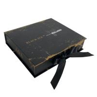China OEM Clothing Packing Boxes Gift Ribbon Apparel Packaging Boxes for sale