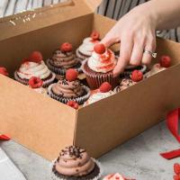 China UV Coating Kraft Paper Packaging Box for Muffin Cup Cake for sale