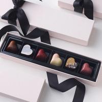 China Wedding Printing Packaging Box Bonbon Gift Box With Ribbon Tie for sale