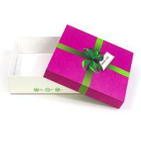 China Luxury Pink White Holiday Gift Paper Lid And Base Gift Box With Green Ribbon for sale