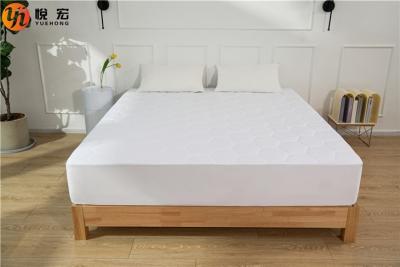 China Quilted King Size Waterproof Mattress Cover Fitted Sheet 180 X 200cm for sale
