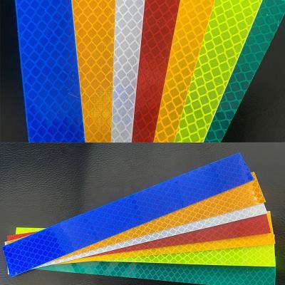 China ASTM D4956 Type I Engineer Grade Prismatic Reflective Sheeting Traffic Signs Use for sale