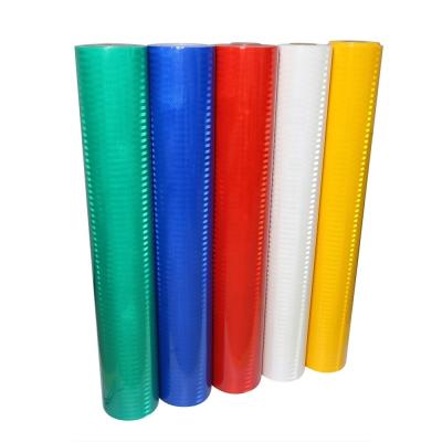 China 7 Year Prismatic Reflective Film Self Adhesive Road Sign 1.24x45.72m Roll for sale