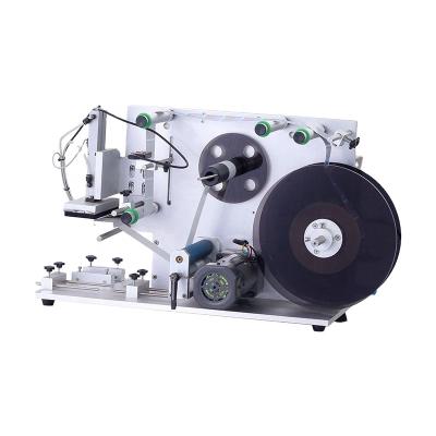China Semi Automatic Food Detergent Facial Flat Bottle Labeling Machine Cosmetic Daily Cleaning Machines for sale