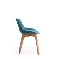 China Modern Armless Restaurant Chair PP Shell Solid Ash Wood Legs For Dining Cafe for sale