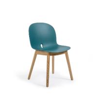 China Molded PP Restaurant Chair And Table Ash Wood Legs Restaurant Bistro Chairs for sale