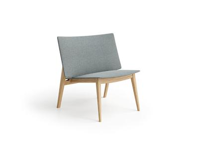 China Wood Base Commercial Lounge Chair Fabric Upholstered Chair For Hotel And Office for sale