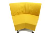 China Fabric 135 Degree Curved Corner Sectional Sofa Comfortable For Relaxation for sale