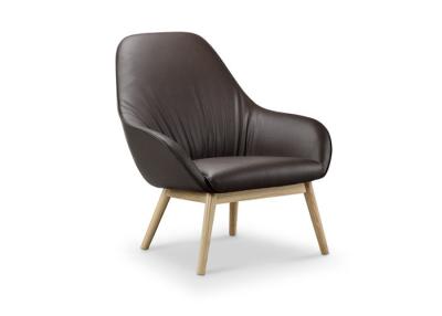China Genuine Leather High Back Lounge Chair Ash Wood Legs Luxury For Hotel Office for sale