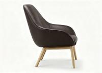 China Genuine Leather High Back Lounge Chair Ash Wood Legs Luxury For Hotel Office for sale
