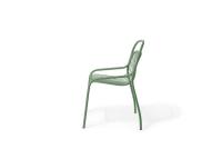China Stackable Outdoor Chair And Table Commercial Bistro Restaurant Metal Mesh Patio Chair for sale