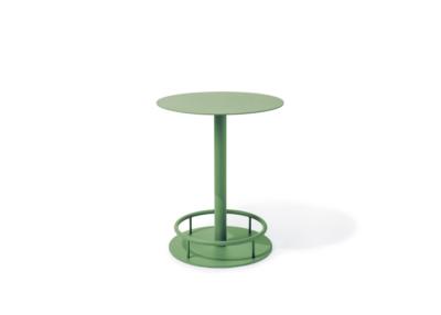 China Round Outdoor Chair And Table Patio Cafe Metal Outdoor Bistro Table Weather Resistant for sale