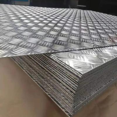 China Aluminum Diamond Tread Plate 6061 3003 5052 Embossed Checkered Plate 0.12-260mm for sale