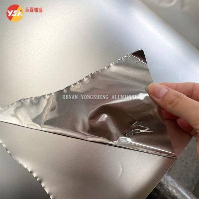China Aluminum Foil Roll 0.006-0.2mm Thickness 10-1600mm Width for Food Packaging Cooking Kitchen for sale