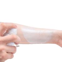 China OEM Face Makeup Cosmetics Whitening Sunscreen Spray Moisturizing for sale