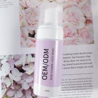 China Organic Brightening Rose Foaming Face Wash 120ml Skin Care ISO22716 for sale