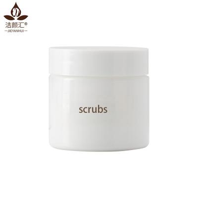 China Customize Whitening Moisturizing Facial Scrub Vitamin C Exfoliating Skin 60g for sale