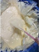 China Organic Whipped Body Shea Butter Cream Skin Moisturizing Whitening Coconut Mango for sale