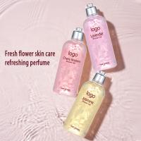 China 300ml OEM Skin Care Products Petal Perfume Cleansing Moisturizing Shower Gel for sale