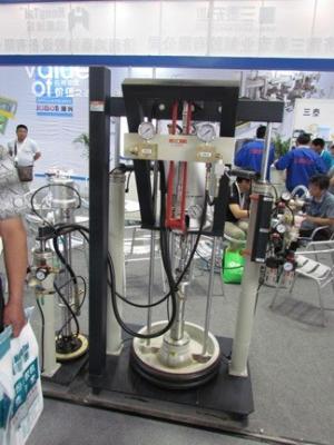 China Pneumatic Double Glazing Equipment Two Component Extruder Machine for sale