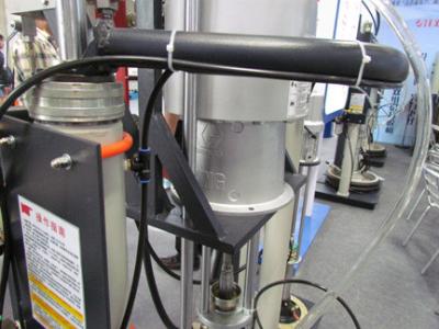 China Pneumatic Polysulfide  Extruder Machine for Double Glazing Double Glazing Equipment for sale