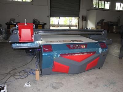China 8 Color Digital UV Printers 1.5x1.3m Flatbed , Digital Printing Press Devices CE / CCC / SGS for sale