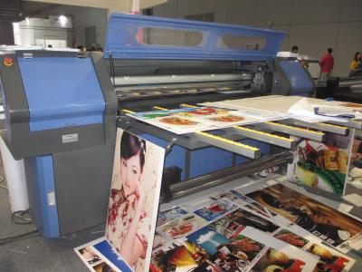 China Decration Industry Faltbed Roll to Roll UV Printer , Professional Digital Screen Printing Equipments for sale