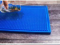 China BM-006 Disposable Bar Mats Blue Rubber Counter Top Serving Mat for sale
