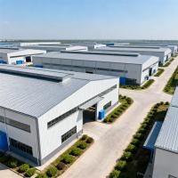 China Wind Load Resistant Hot-Dip Galvanized PEB Steel Structure with Bolted or Welded Connection for sale