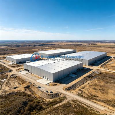China Lightweight Pre-Engineered Metal Building with 50+ Years Lifespan and Clear-Span Design for sale