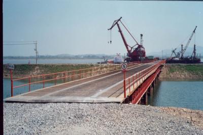 China Deaign Load Hl-93 Military Bailey Bridge Steel Deck Compact Panel for sale