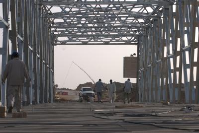 China Convenient Transport Prefabricated HDG Wire Suspension Bridge for sale