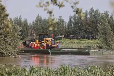 China Tracked Load 72t Military Pontoon Bridge Emergency Equipment for sale