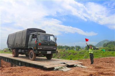China Adjusting Height Of Max 5.5m Trestle Modular Fast Bridge Emergency Bridge for sale