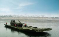 China Carriageway Width 5m Military Pontoon Bridge Design Wheel Load 83t for sale