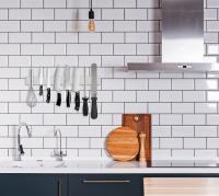 China Bar Design Stainless Steel Kitchen Magnetic Knife Utensil Holder for Home Organizer for sale