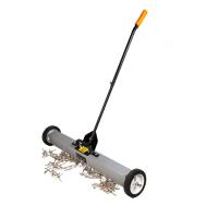 China 24 Inch Heavy Duty Roofing Industry Wheel Type Pick Up Tools Nails Screws Magnetic Floor Sweeper for sale