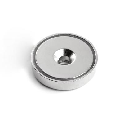 China Customized Super Strong NdFeB Pot Magnet with Permanent Countersunk Hole d1 5.5 mm for sale