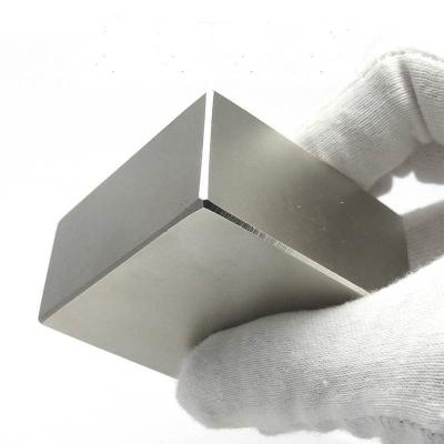 China High Magnetic Flux Sintered Neodymium Square Magnet Block in Customized Grade N35-N52 for sale