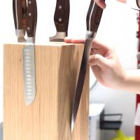 China Kitchen Magnetic Knife Holder with Metal Plate 360 Rotating Oak Wood Construction for sale