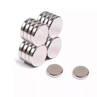 China Nickel-Coating N52 Neodymium Disc Magnet with ±3% Tolerance and Customized Strength for sale