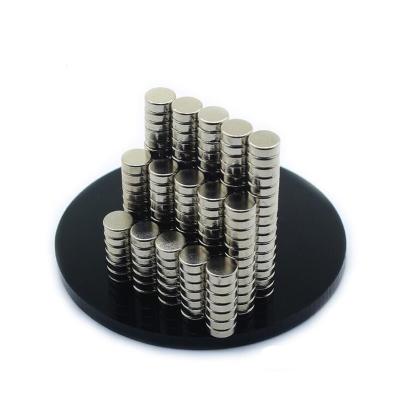 China D10 N52 Strong Mini Round Neodymium Disc Magnet with Thickness Magnetism Direction for sale