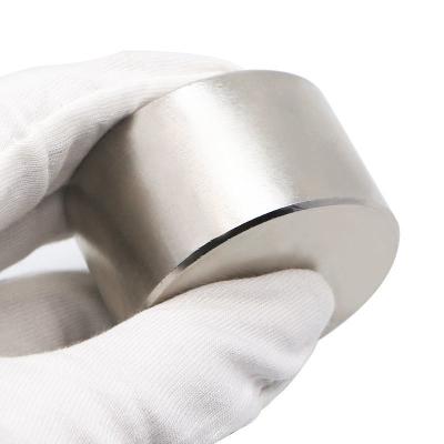 China Thickness Customized Neodymium Magnet Strong Permanent N35H N42 N52 Round Large Size for sale