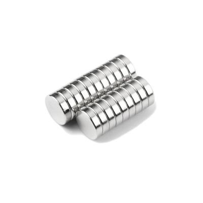 China Industrial and DIY Projects Neodymium Magnet 30x20 with Customized Size Grade N35-N52 for sale