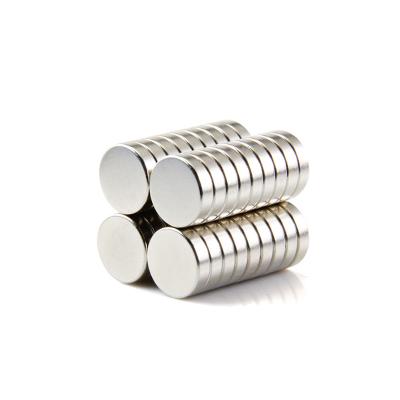 China Industrial and DIY Projects 32mm Strong Neodymium Magnet for Disc Applications for sale