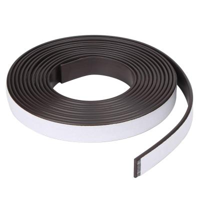 China Customizable Flexible Strip Magnets Single Sided Multipole Rubber Magnet 3M Adhesive for sale