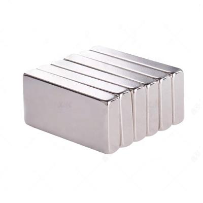 China Rectangular Thin Magnet 20x10x3mm 3.3kg Force for Max Working Temperature 80 Centigrade for sale